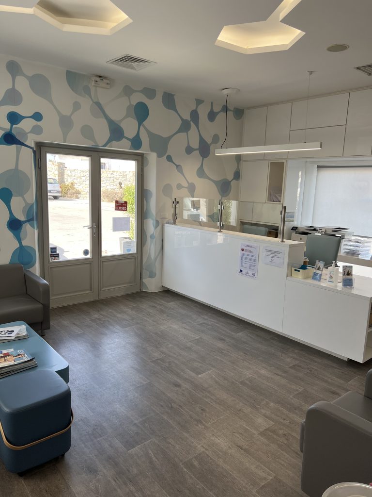 Ποιοί είμαστε - ΙΑΤΡΙΚΟ ΜΥΚΟΝΟΥ